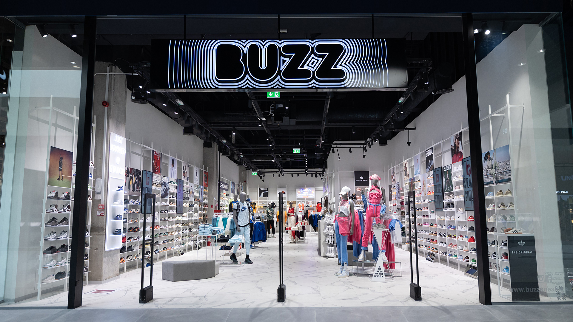 B-Buzz Moldova Mall Iasi | BuzzSneakers Romania