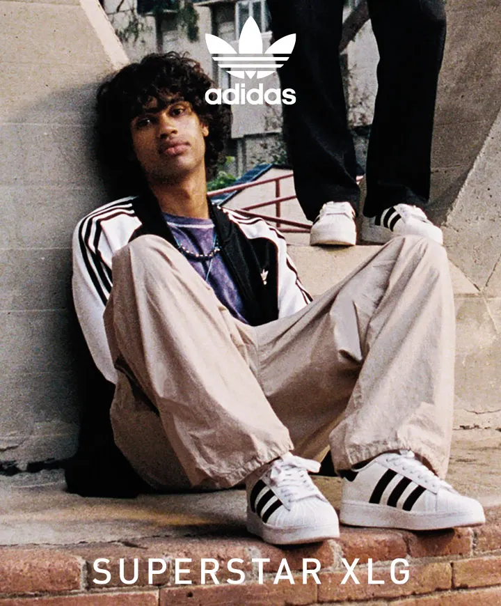 Buzz Sneaker Station - Suntem o echipa | BuzzSneakers Romania